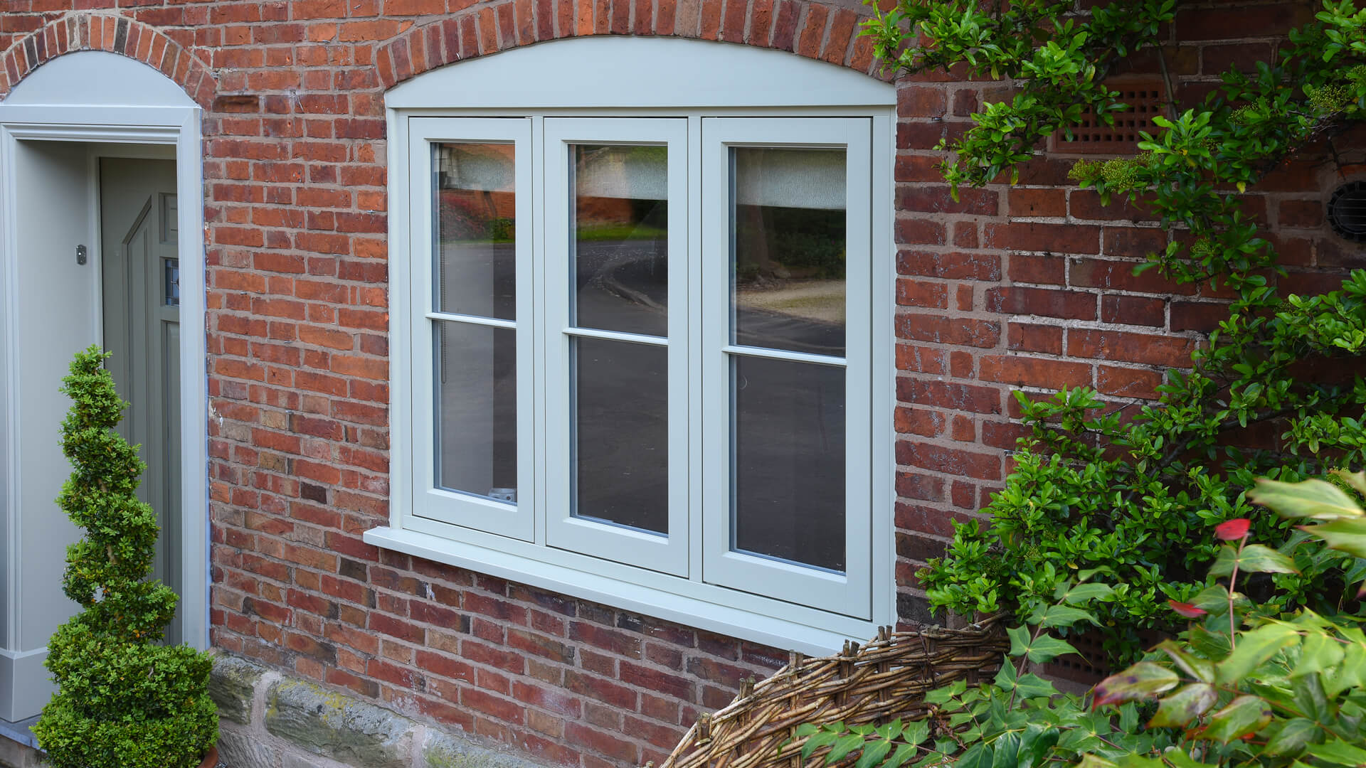 Timber Flush Windows Sussex & Kent | Wooden Flush Windows from County