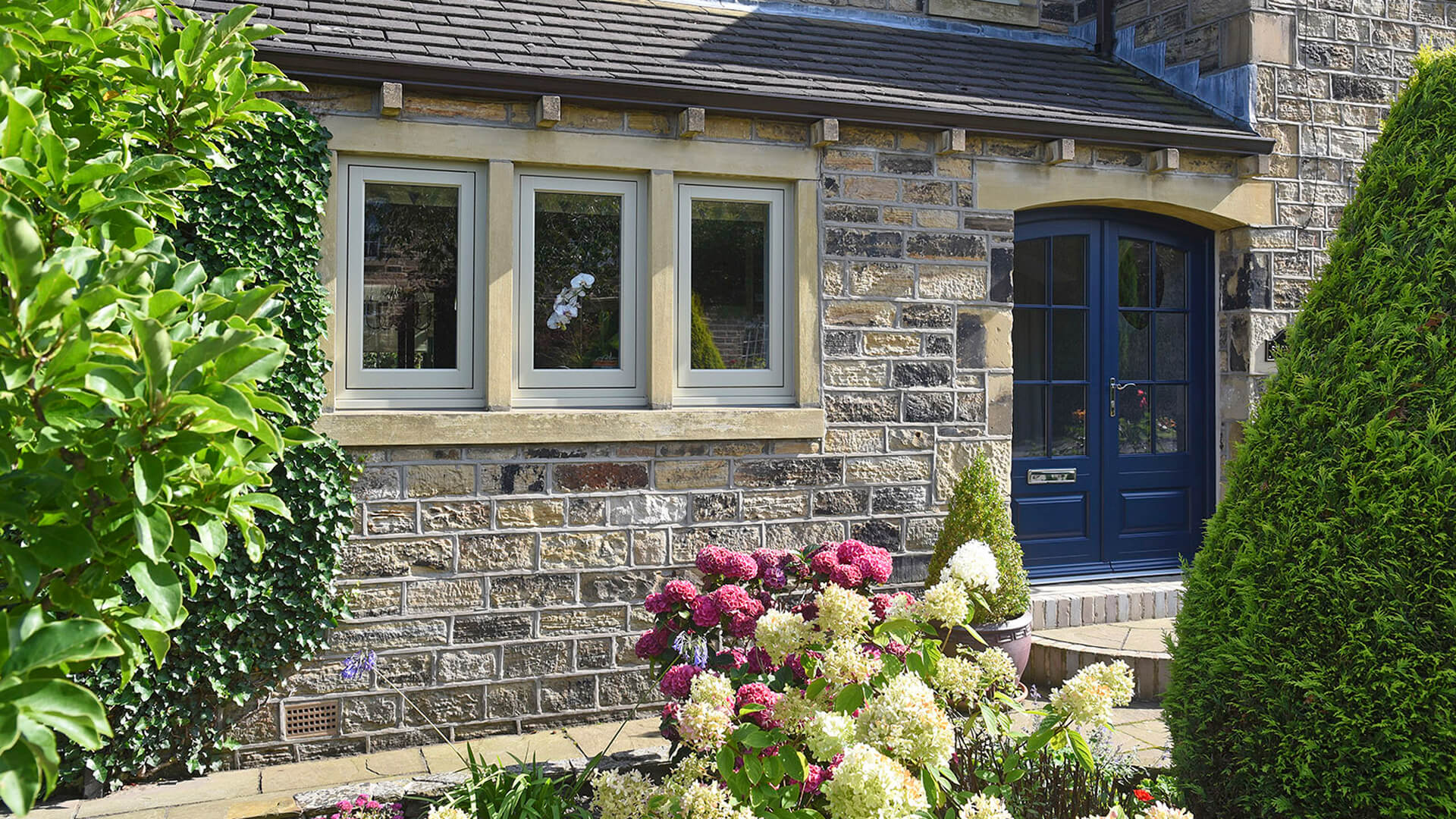 Timber Flush Windows Sussex & Kent | Wooden Flush Windows from County